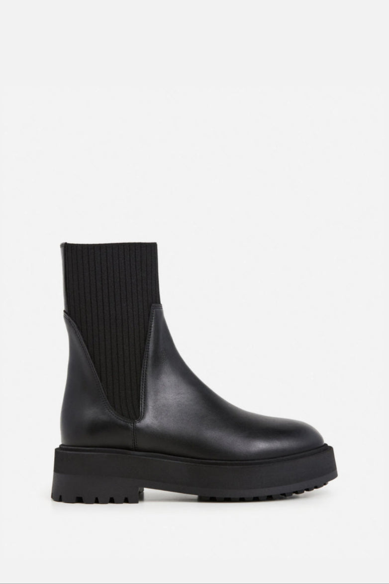 Flattered Aurora - Leather Black – INCH"